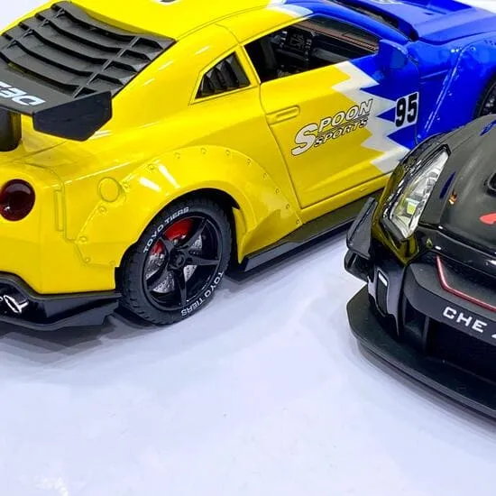 Premium 1:24 Diecast Nissan GTR R35 Model Car - Gift4u.Pk